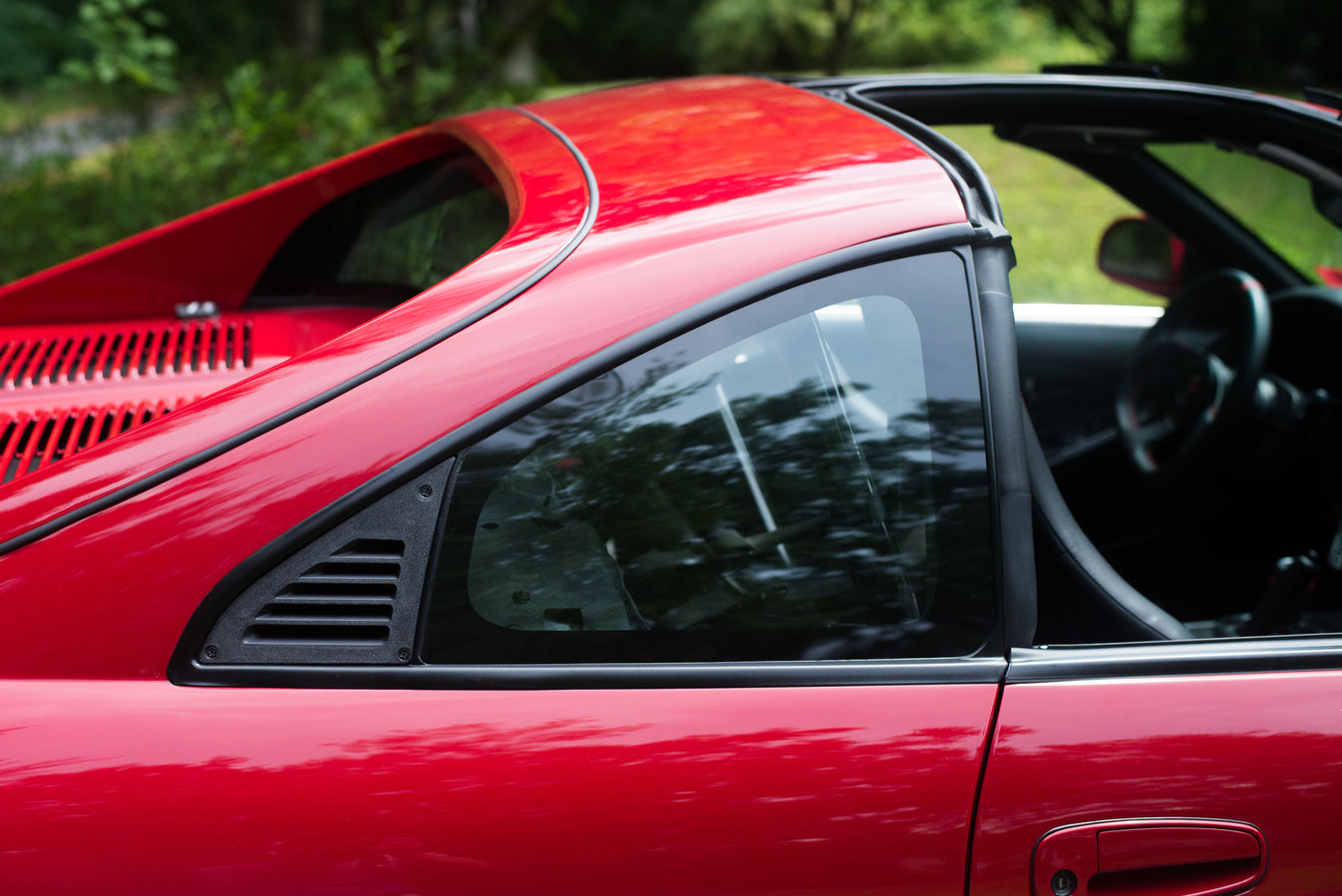 Toyota MR2 Rear Quarter Window Vents – Fulcrum Design