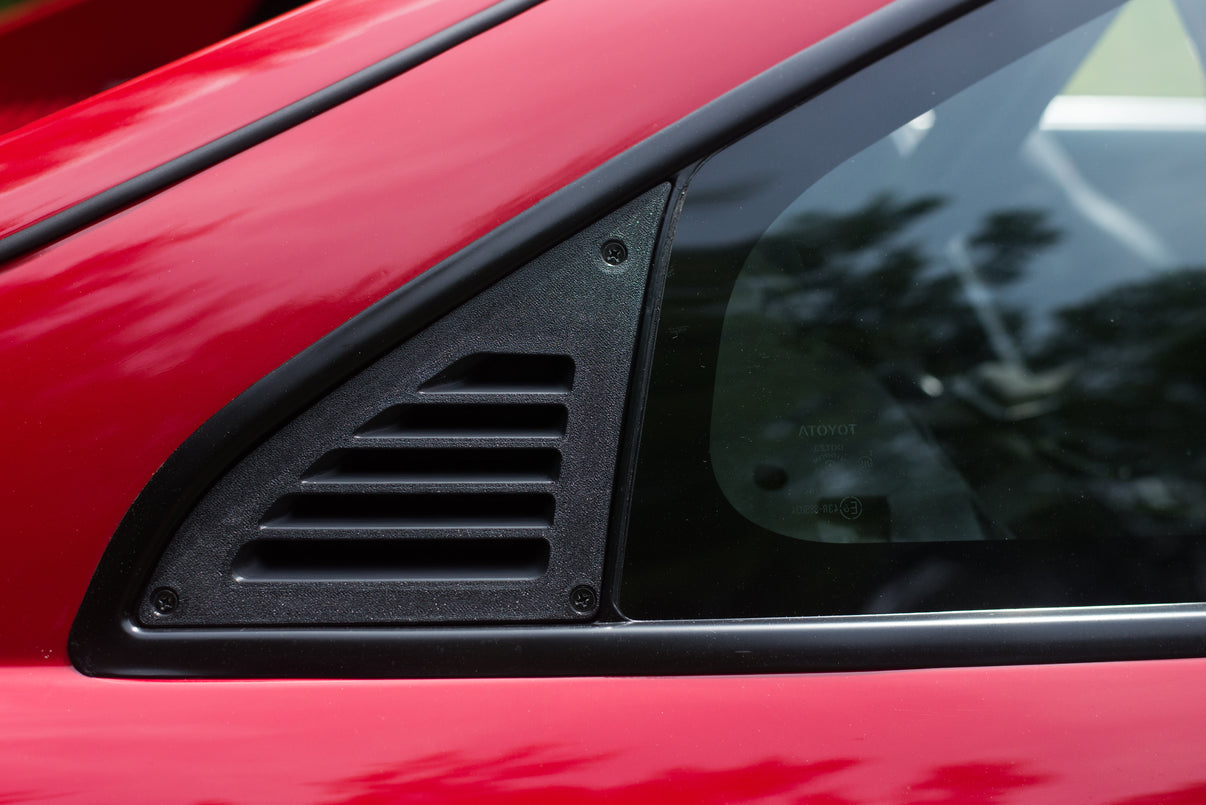 Toyota MR2 Rear Quarter Window Vents – Fulcrum Design